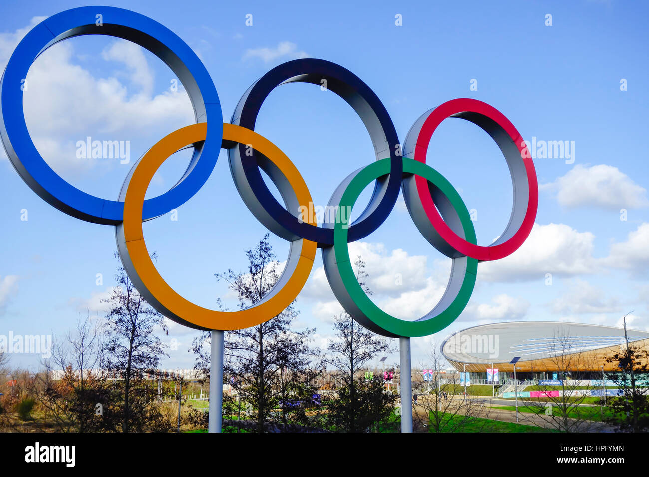 Olympische ringe stratford -Fotos und -Bildmaterial in hoher Auflösung ...