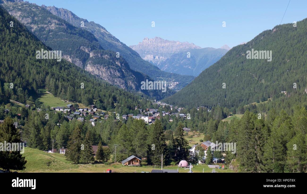 Chamonix mont blanc village -Fotos und -Bildmaterial in hoher Auflösung ...