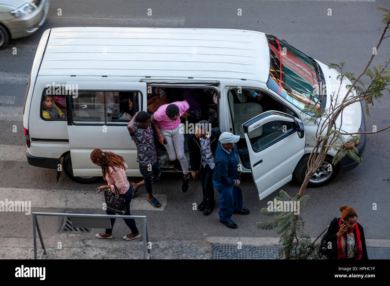 Minibus taxi ethiopia -Fotos und -Bildmaterial in hoher Auflösung – Alamy