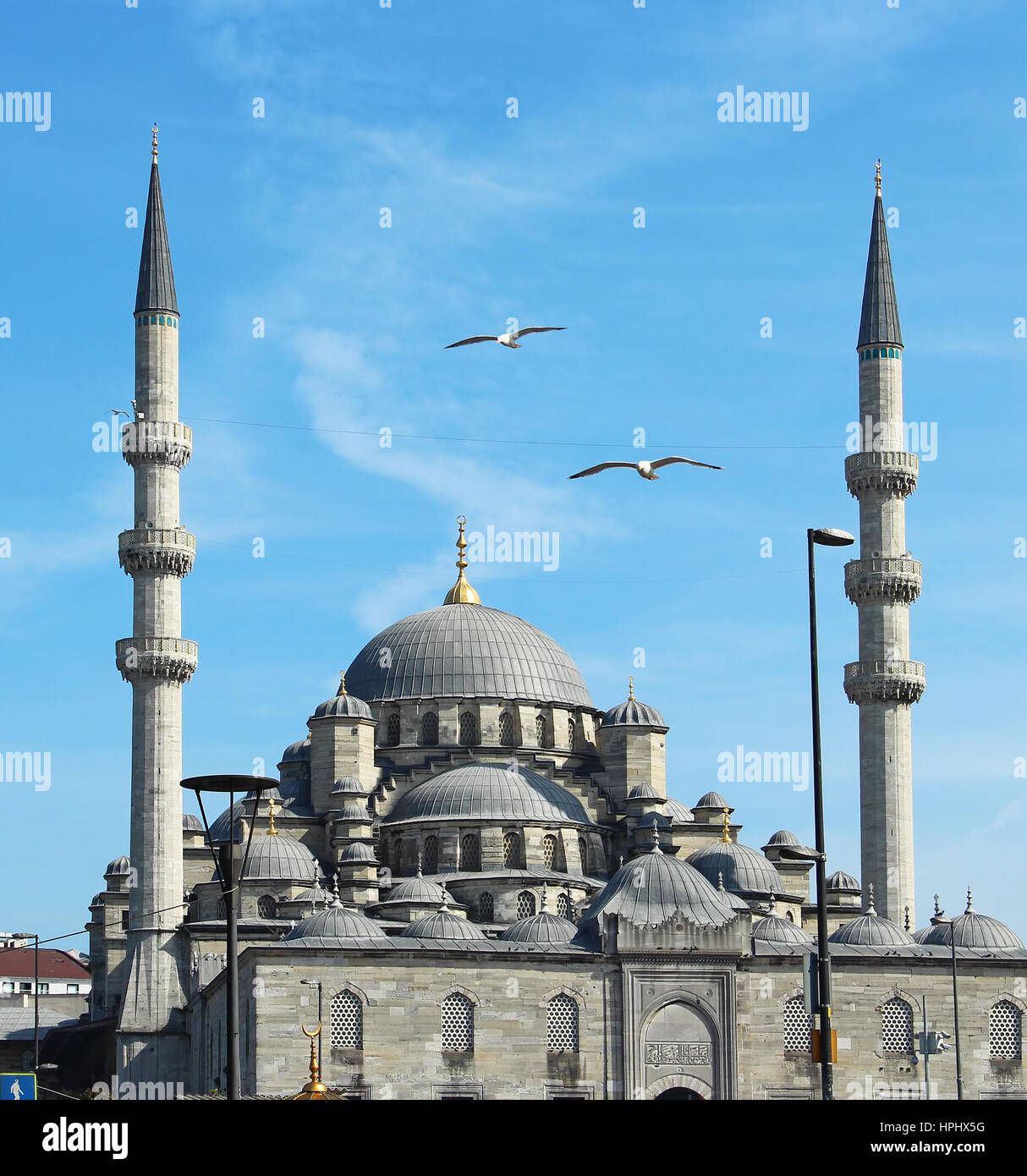 Die neue moschee yeni cami in eminonu -Fotos und -Bildmaterial in hoher ...