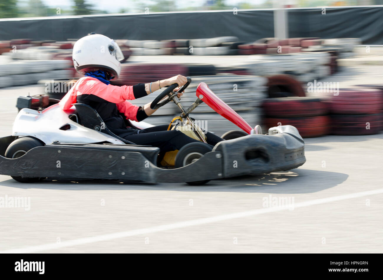 Karting helmet -Fotos und -Bildmaterial in hoher Auflösung – Alamy