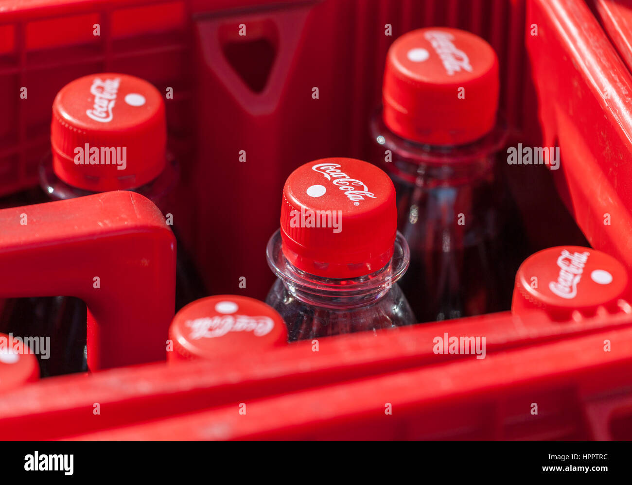 Coca cola rot -Fotos und -Bildmaterial in hoher Auflösung – Alamy