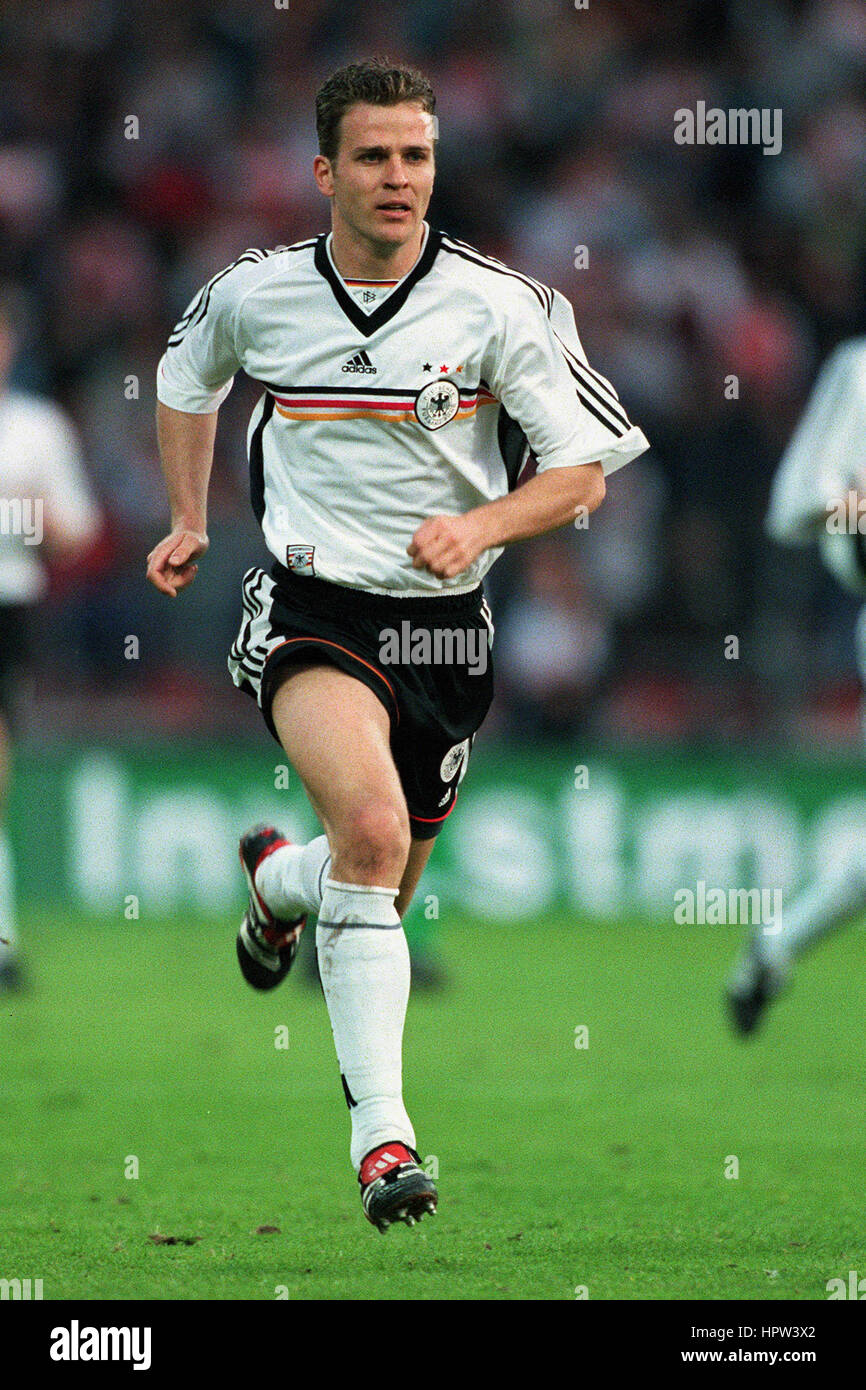 OLIVER BIERHOFF Deutschland & UDINESE 24. April 1998 Stockfotografie ...