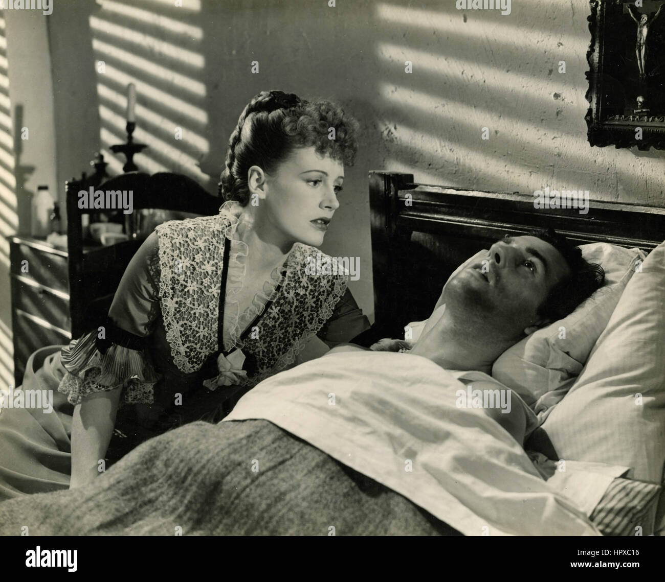 Schauspieler James Mason AndPhyllis Calvert in einer Szene aus dem Film ...