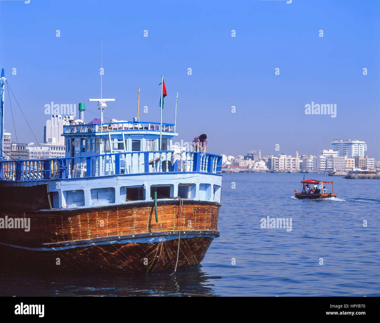 Traditionelles boot dubai -Fotos und -Bildmaterial in hoher Auflösung ...