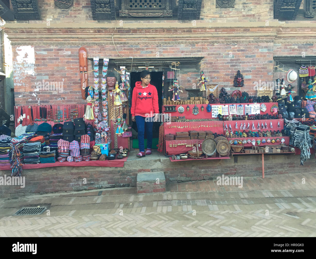 Strassenlokal in Bhaktapur, Ort der Anhänger. Auch bekannt als Bhadgaon ...