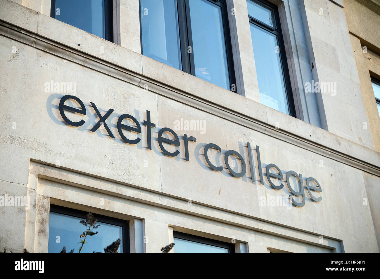 Exeter College ist eine tertiäre Hochschule in der Stadt von Exeter ...