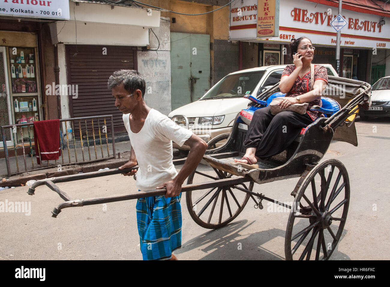 Menschliche rikscha -Fotos und -Bildmaterial in hoher Auflösung – Alamy