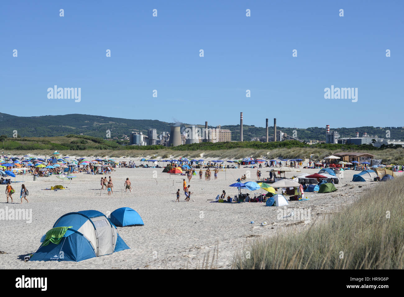 Rosignano solvay -Fotos und -Bildmaterial in hoher Auflösung – Alamy