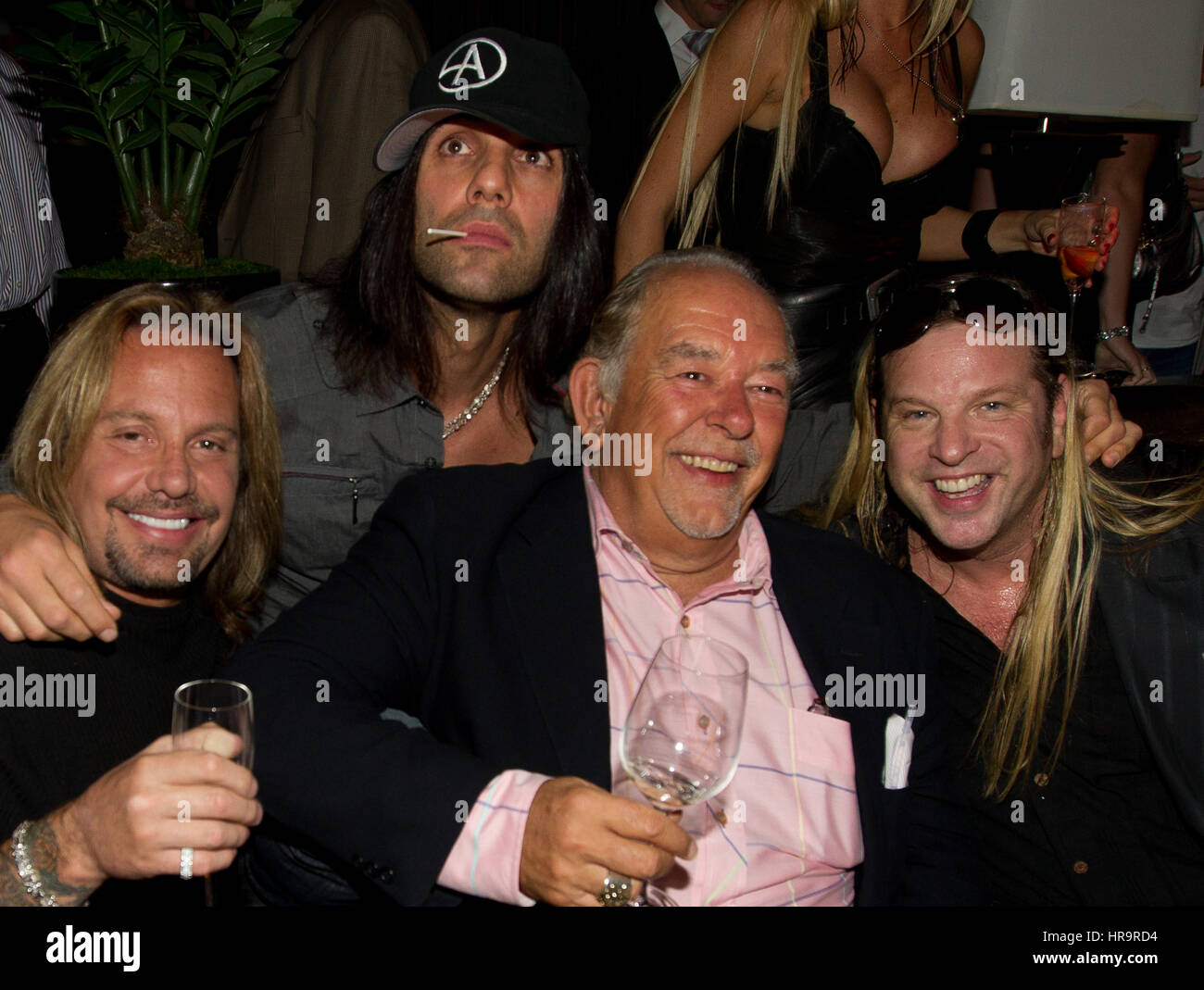 Vince neil michael boychuck dargestellt -Fotos und -Bildmaterial in ...
