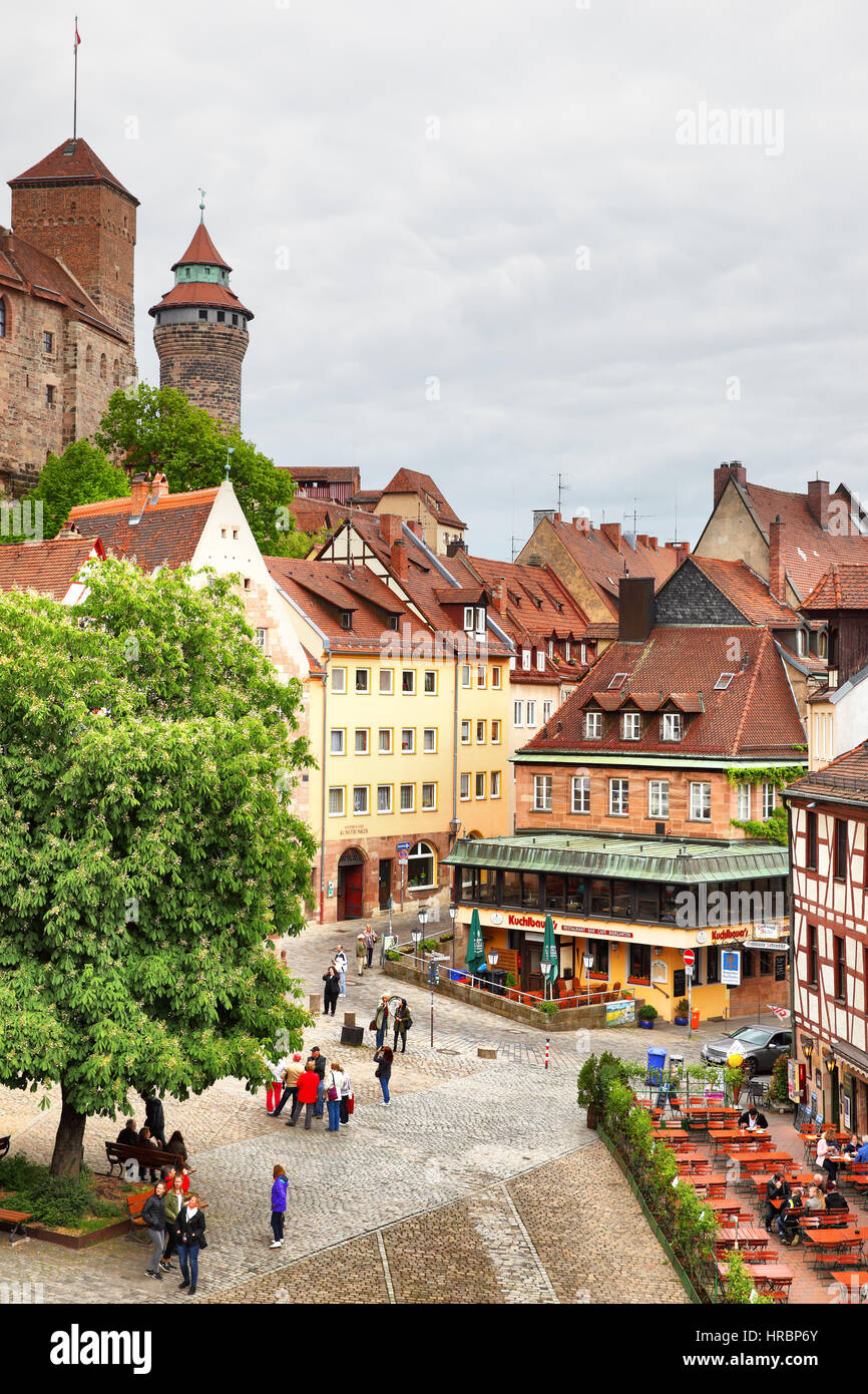 Nürnberg, Deutschland - 17. Mai 2016: Ansicht Platz in der Altstadt in ...
