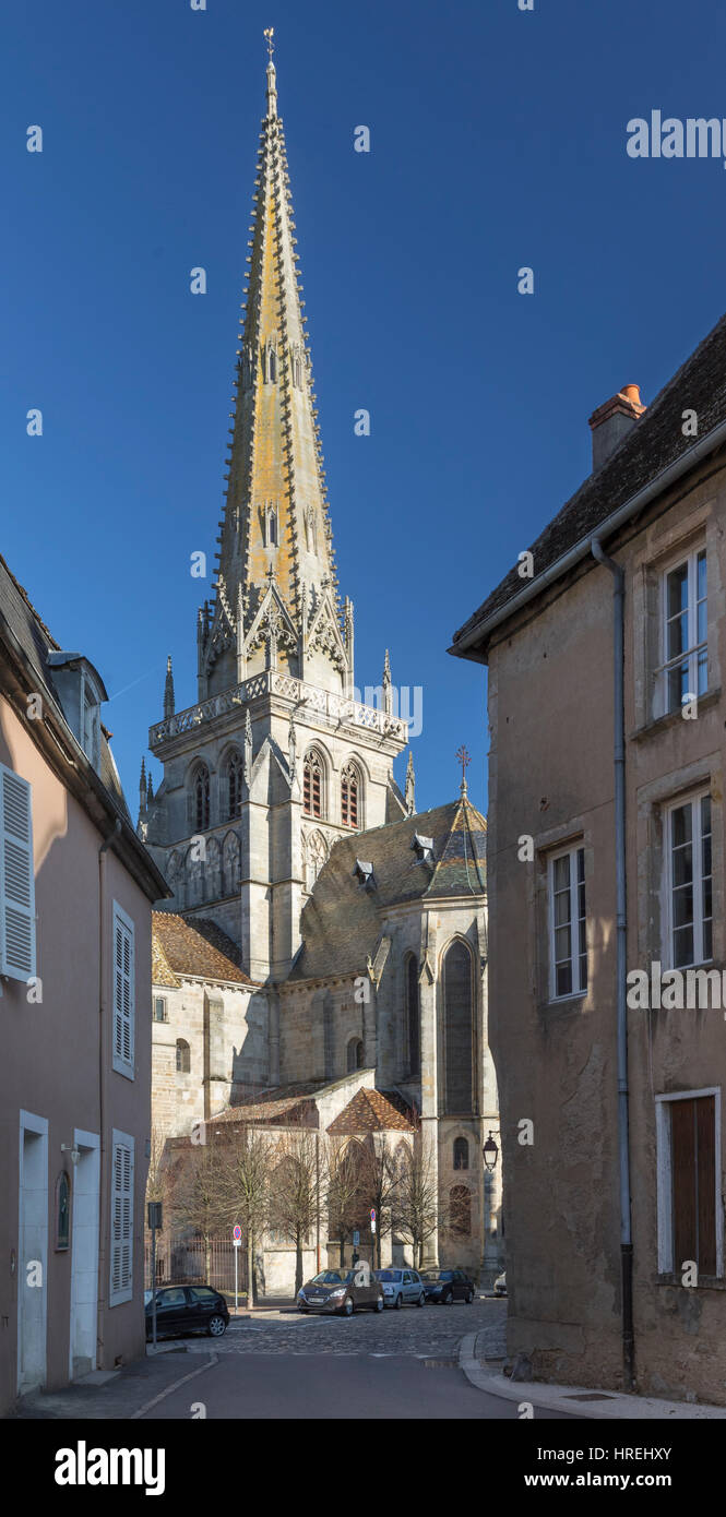 Kathedrale st lazare -Fotos und -Bildmaterial in hoher Auflösung – Alamy