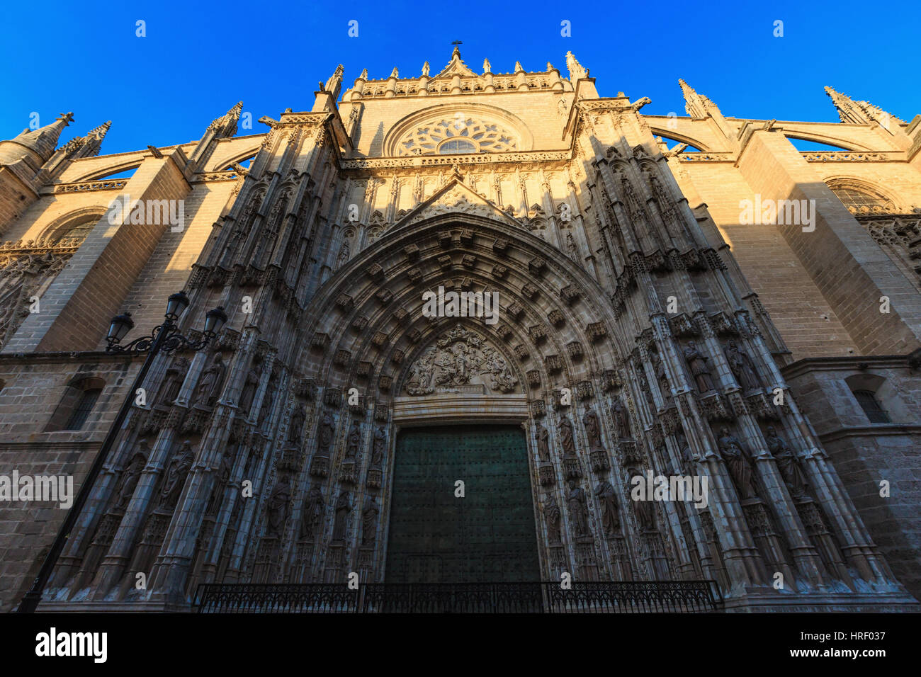 Sevilla abend -Fotos und -Bildmaterial in hoher Auflösung – Alamy