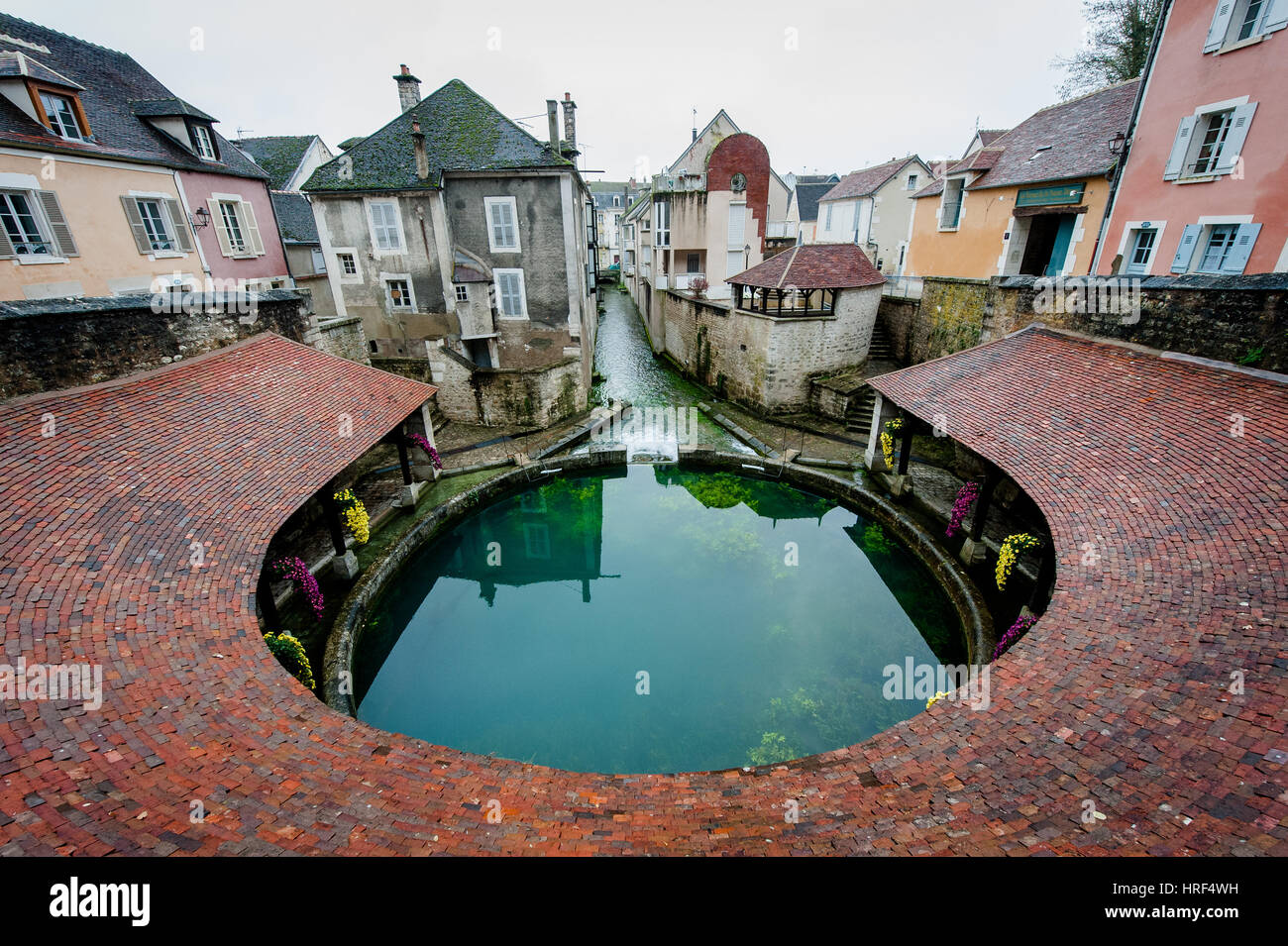 Fosse Dionne (Dionne Pit) ist eine uralte Quelle befindet sich in ...