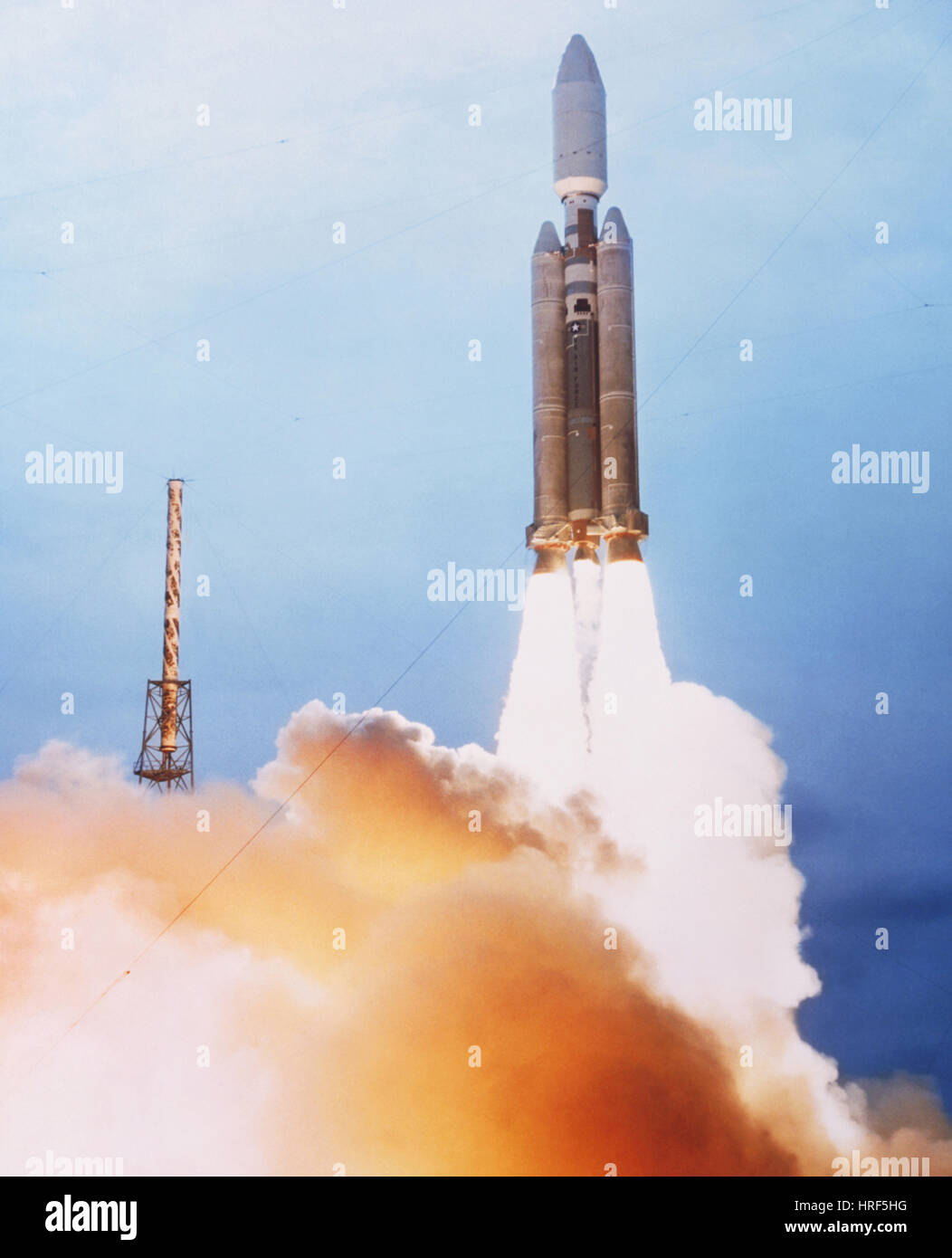 Titan rakete -Fotos und -Bildmaterial in hoher Auflösung – Alamy