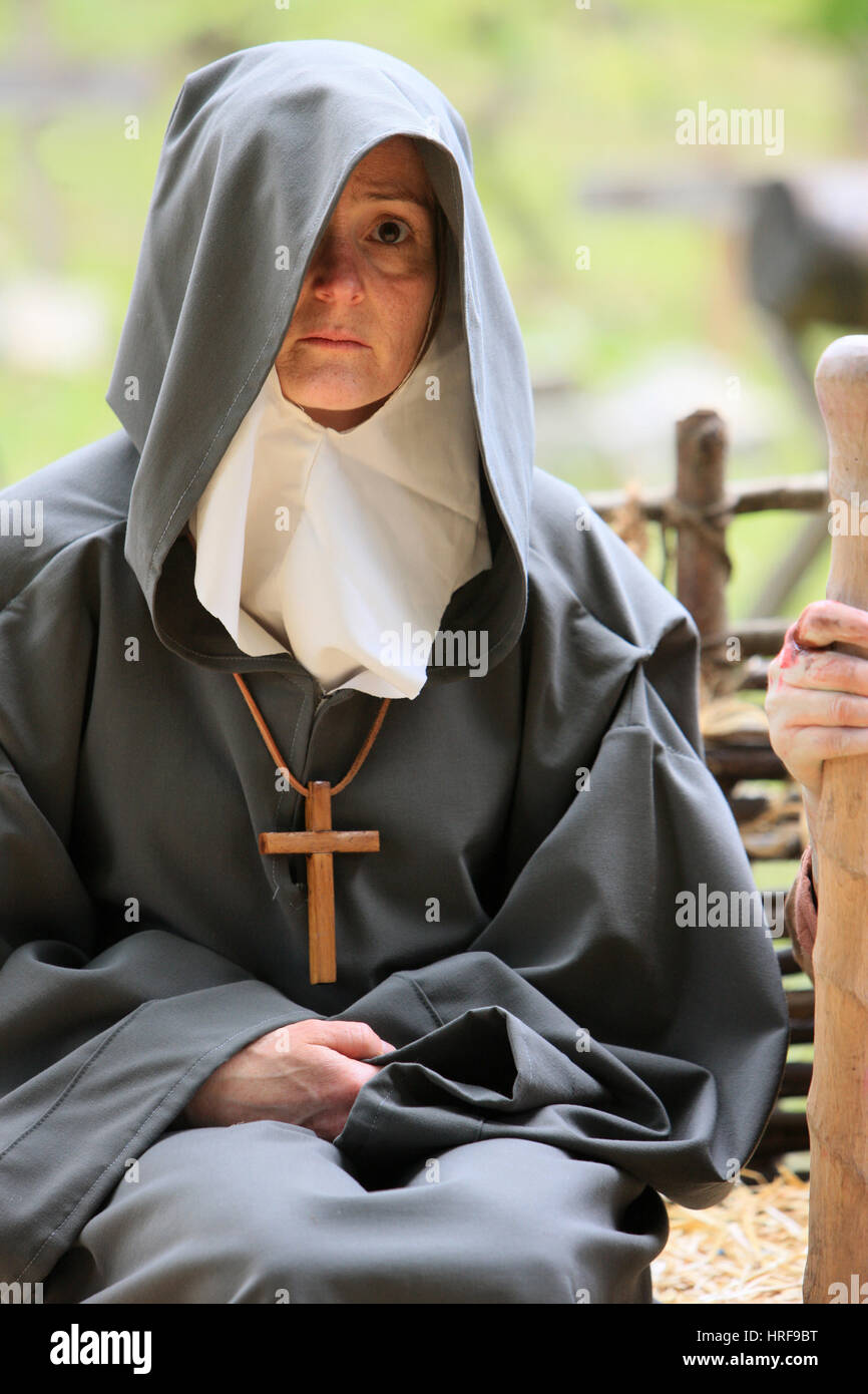 Religieuse bonne soeur -Fotos und -Bildmaterial in hoher Auflösung – Alamy