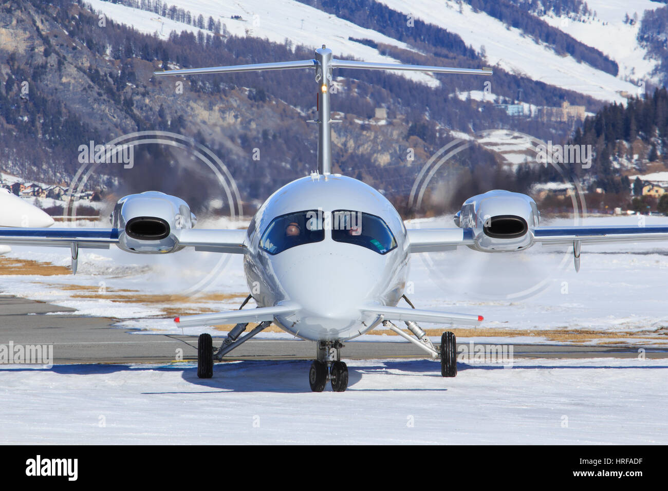 P 180 avanti -Fotos und -Bildmaterial in hoher Auflösung – Alamy