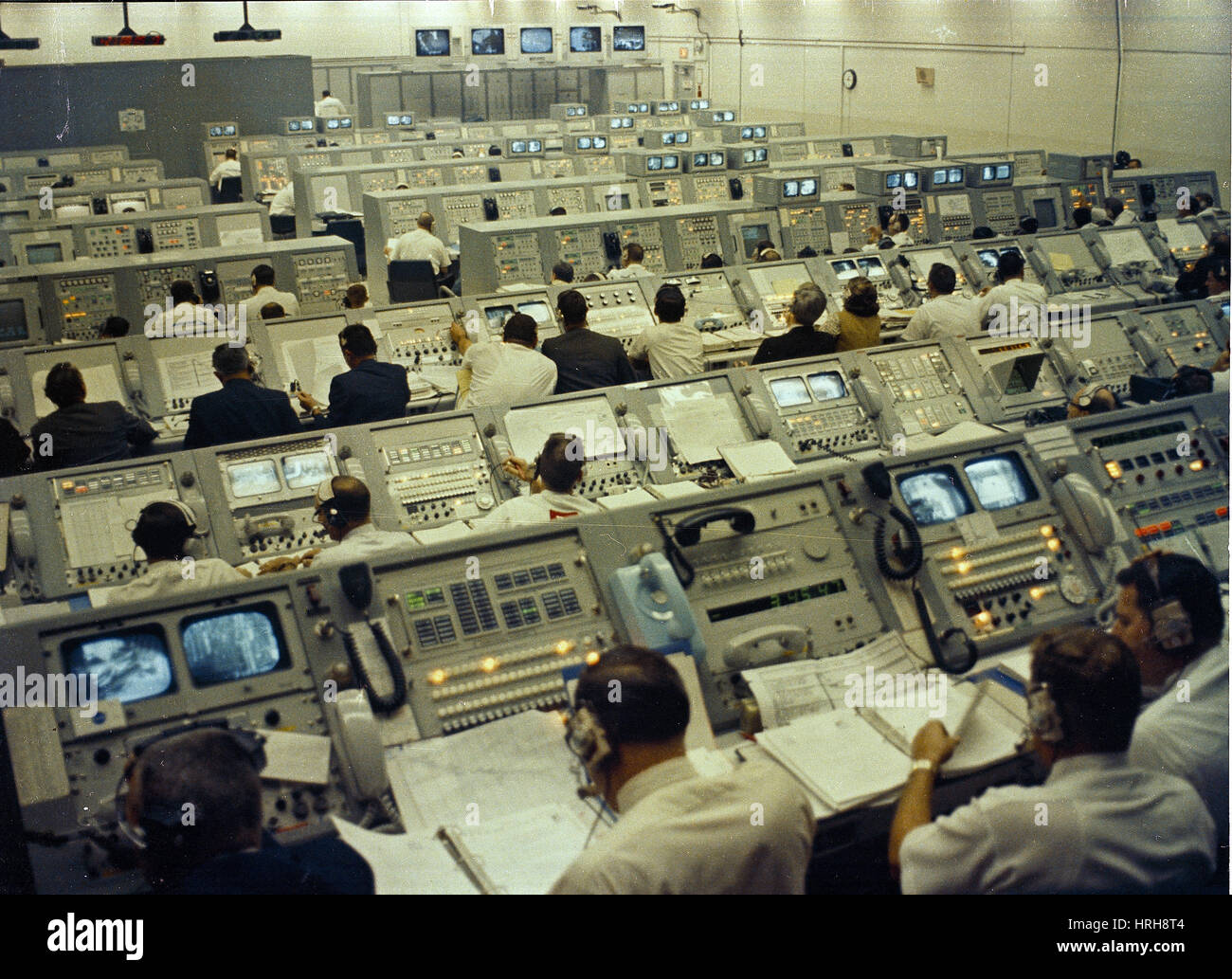 Apollo mission control center -Fotos und -Bildmaterial in hoher ...