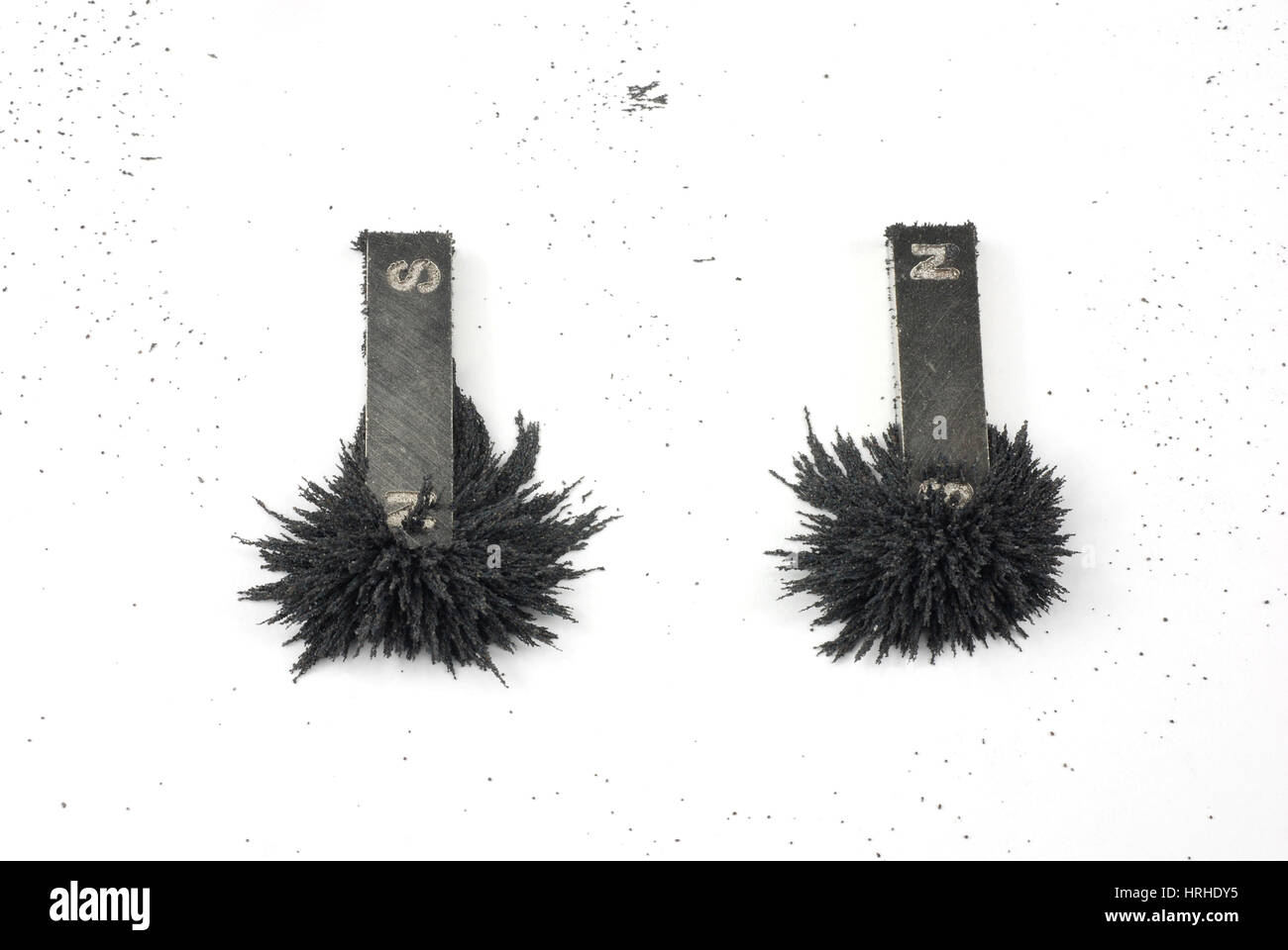 Magnetism experiment -Fotos und -Bildmaterial in hoher Auflösung – Alamy