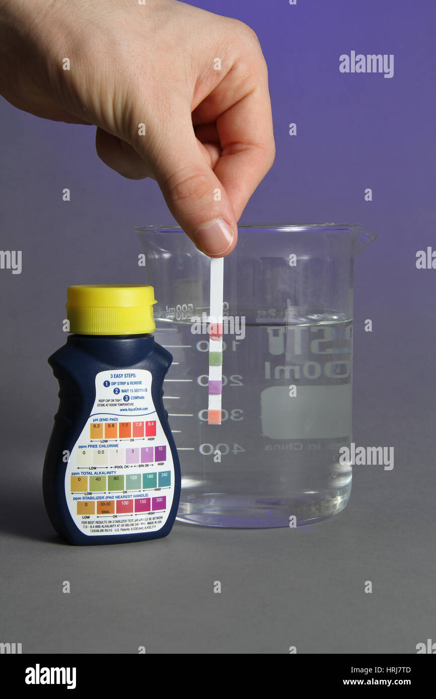 Pool teststreifen -Fotos und -Bildmaterial in hoher Auflösung – Alamy