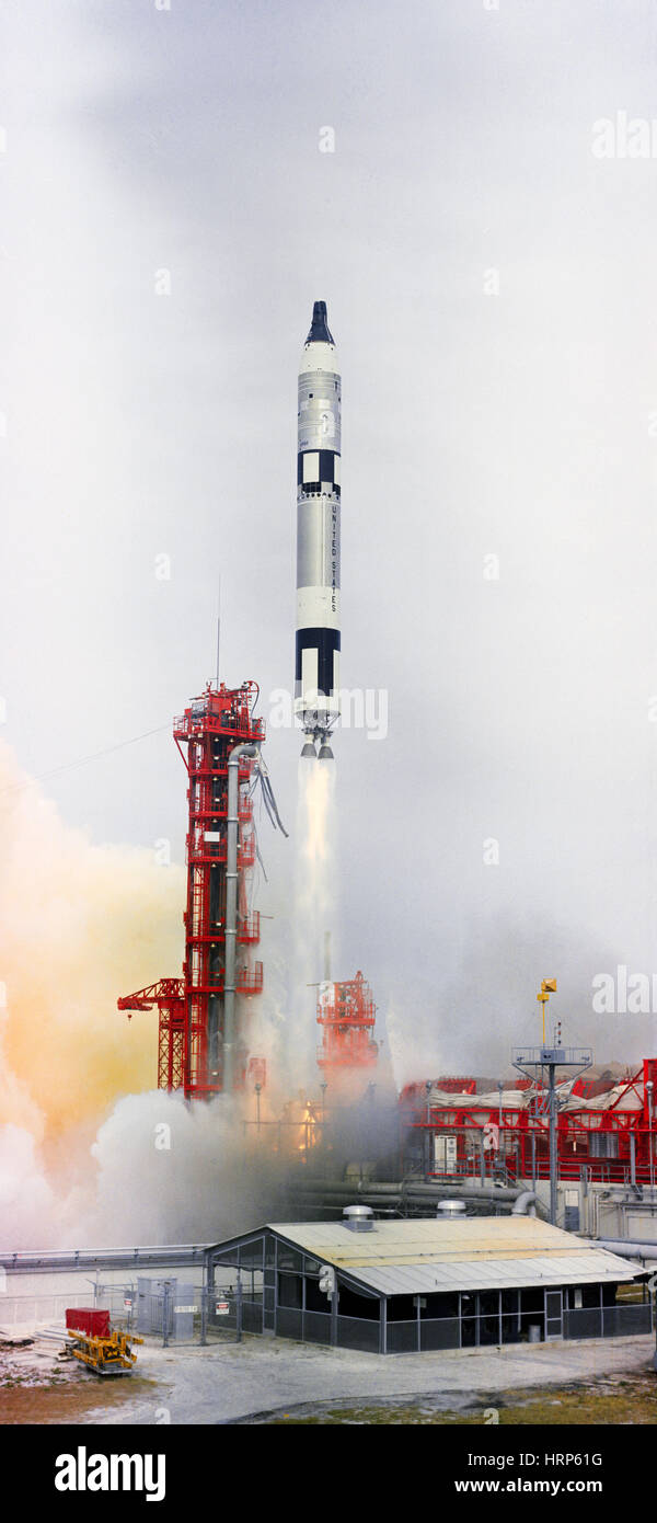 Gemini 7 abheben -Fotos und -Bildmaterial in hoher Auflösung – Alamy