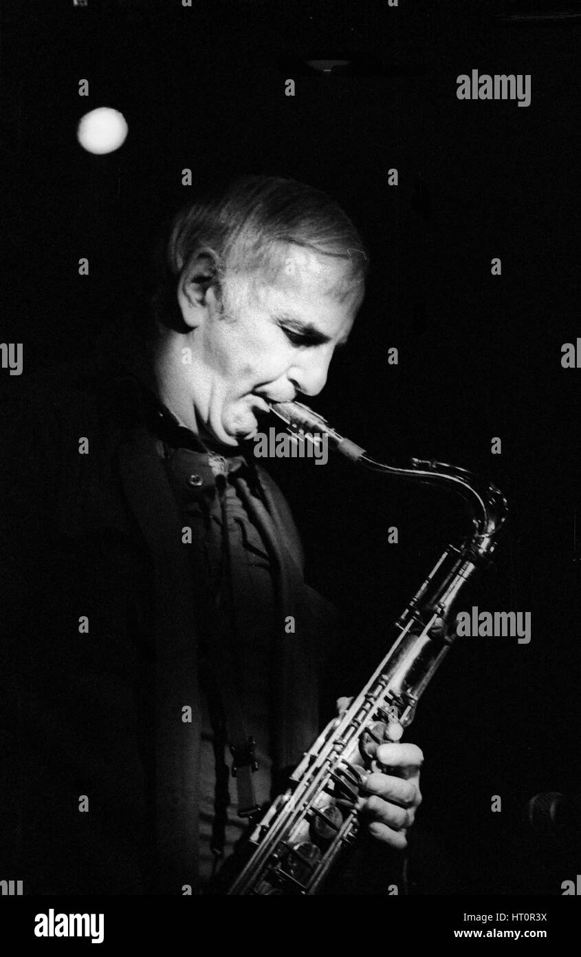 Of the ronnie scott jazz club Schwarzweiß-Stockfotos und -bilder - Alamy