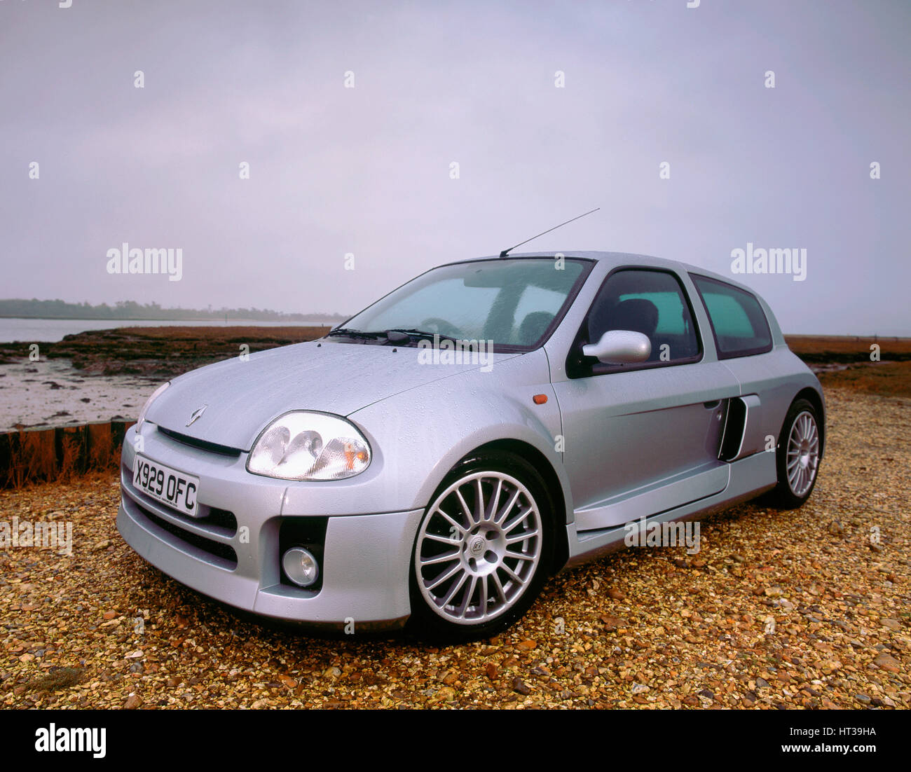 Renault clio silver Stockfotos und -bilder Kaufen - Alamy