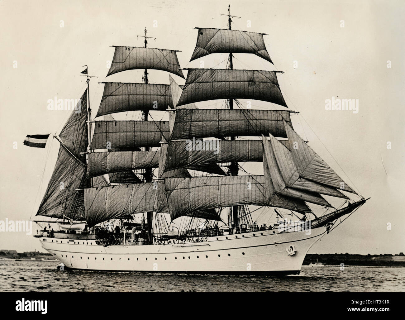 Gorch fock 1933 -Fotos und -Bildmaterial in hoher Auflösung – Alamy