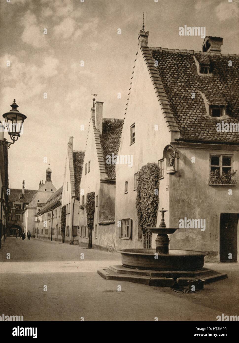 "Augsburg. Die Fuggerei, die ersten Häuser der Siedlung Deutschlands ...