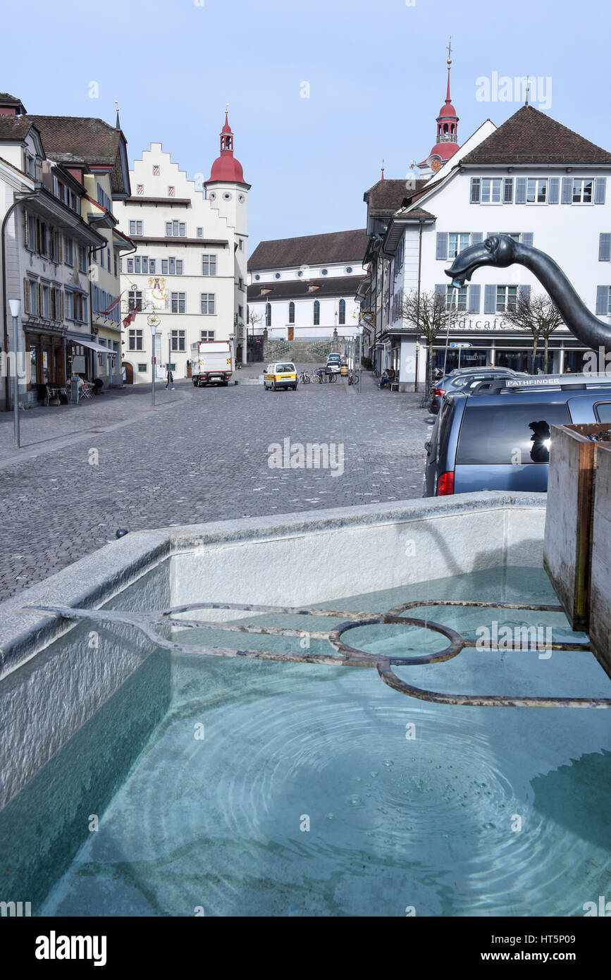 Sursee, Schweiz - 4. März 2017: mittelalterliche Häuser des Dorfes ...