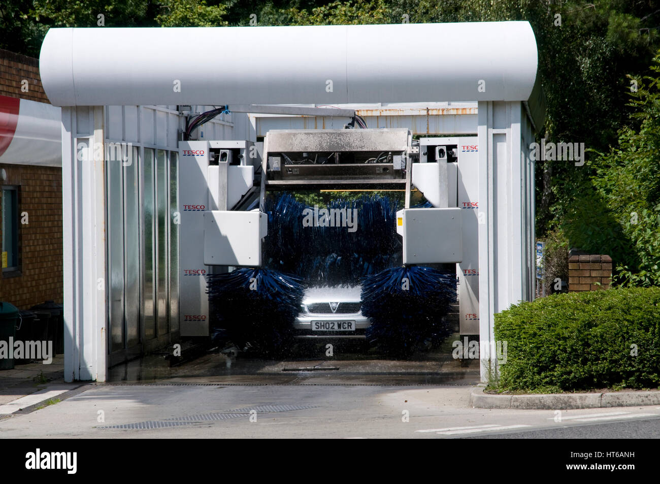 Drive through car wash -Fotos und -Bildmaterial in hoher Auflösung – Alamy