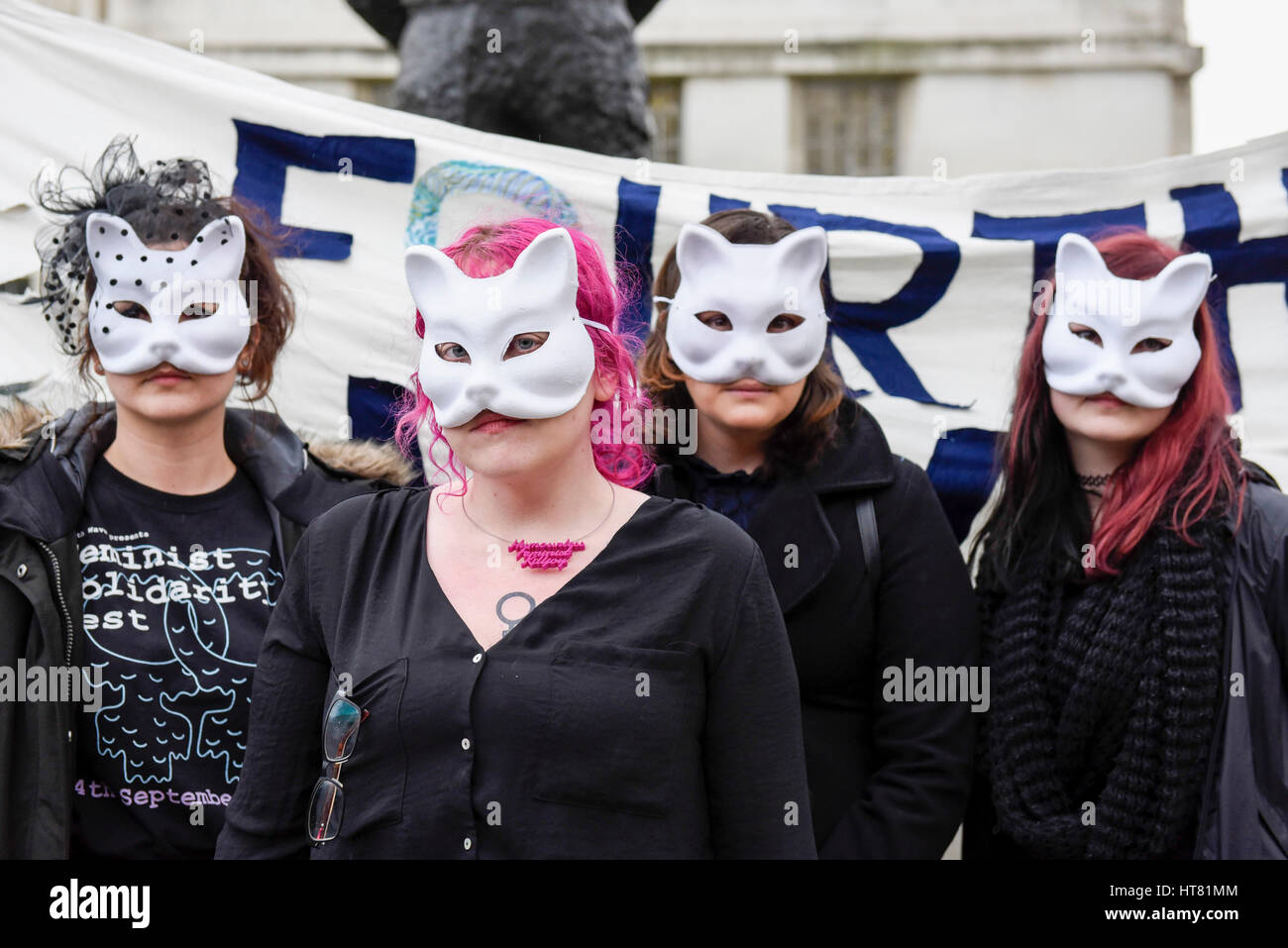 Members femen feminist protest group -Fotos und -Bildmaterial in hoher ...