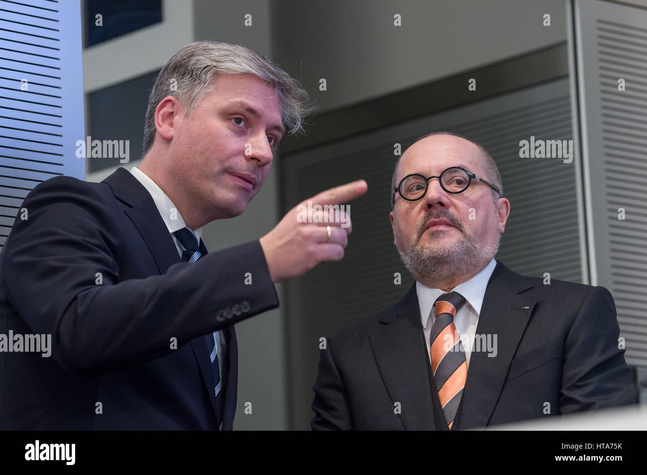 München, Deutschland. 9. März 2017. L-r: Linde Kommunikationsdirektor ...