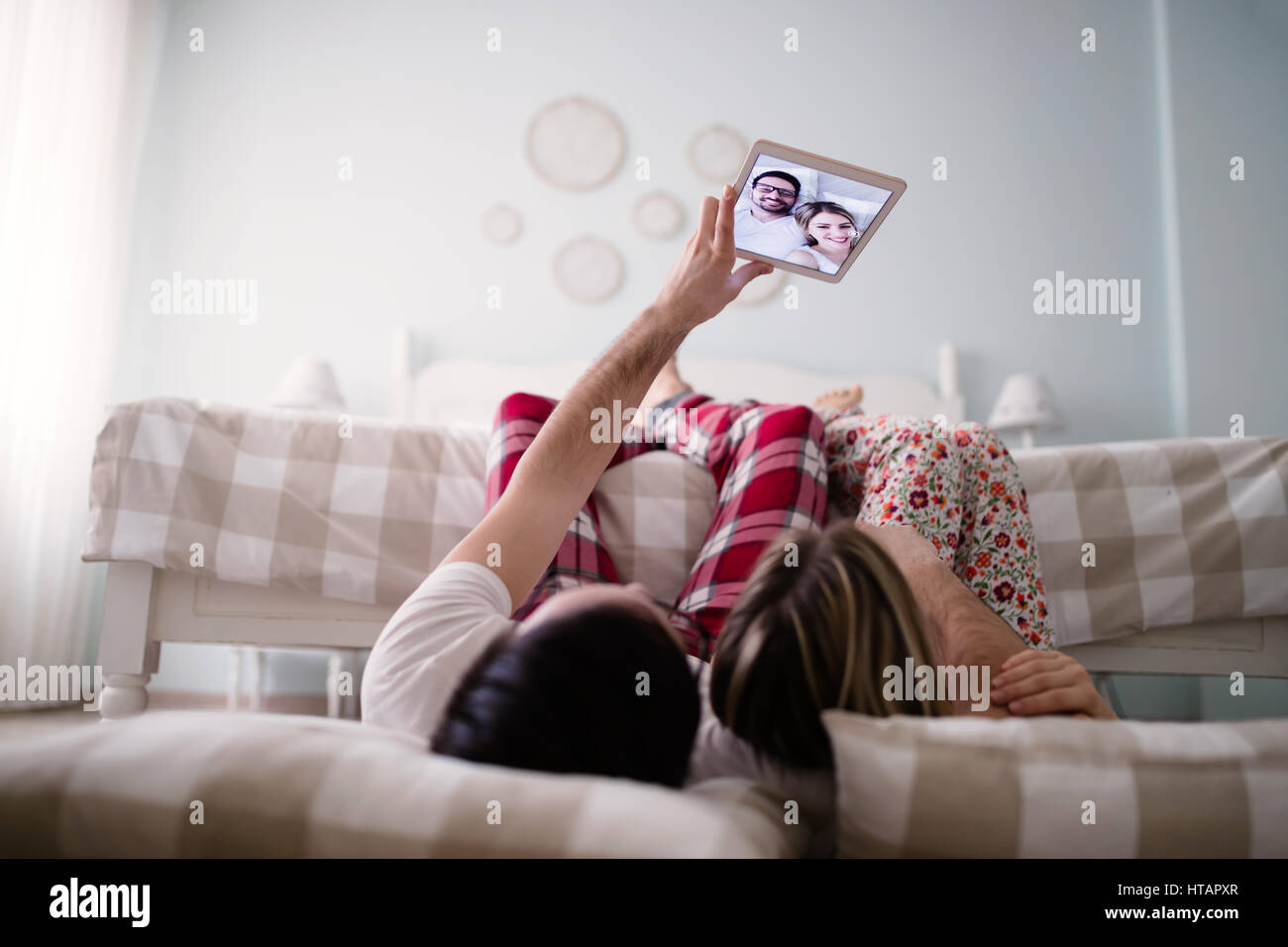 Paar Unter Selfies Fotos Und Bildmaterial In Hoher Auflösung Alamy