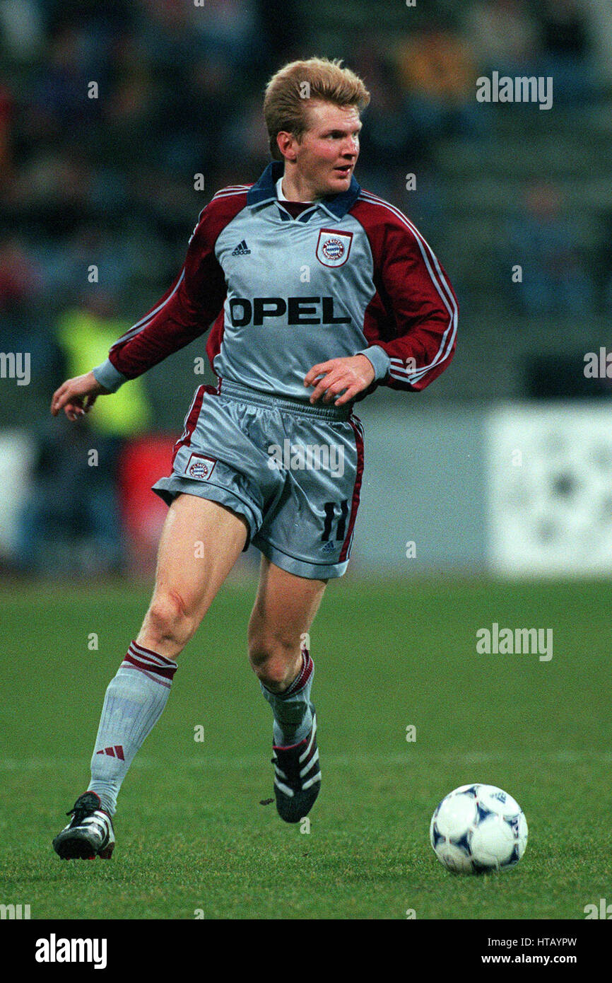 STEFAN EFFENBERG BAYERN MUNCHEN FC 5. März 1999 Stockfotografie - Alamy