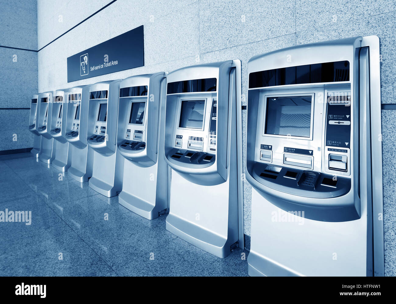 Ticket vending machines -Fotos und -Bildmaterial in hoher Auflösung – Alamy