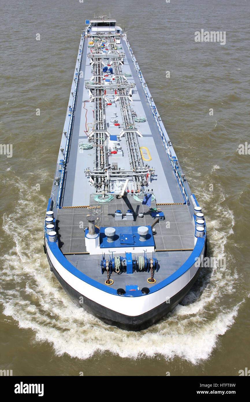 im Landesinneren Tankschiff Schifffahrt auf dem Rhein Stockfotografie ...