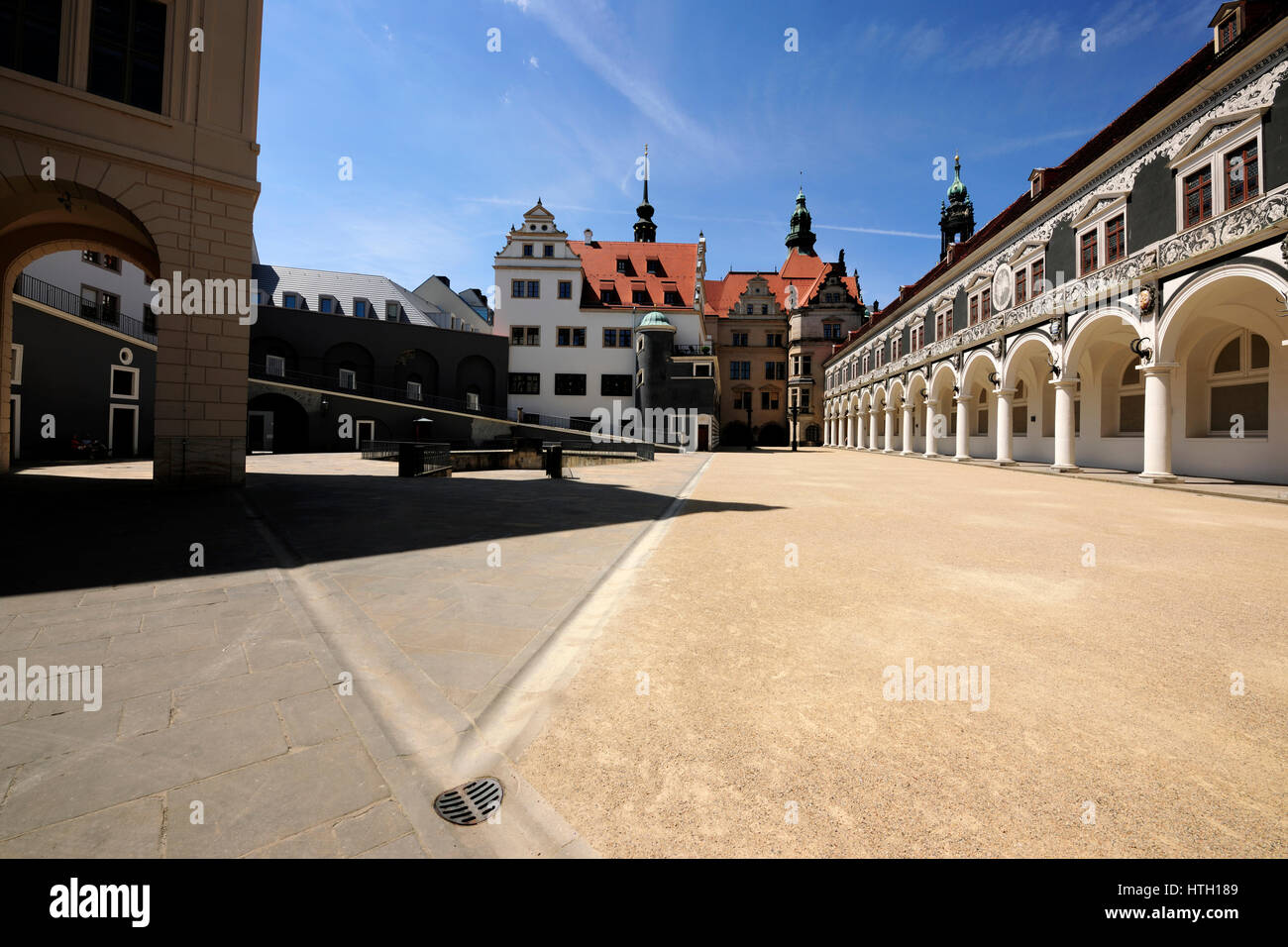 Kolonnaden Kolonnaden Kolumnen Stockfotos und -bilder Kaufen - Alamy