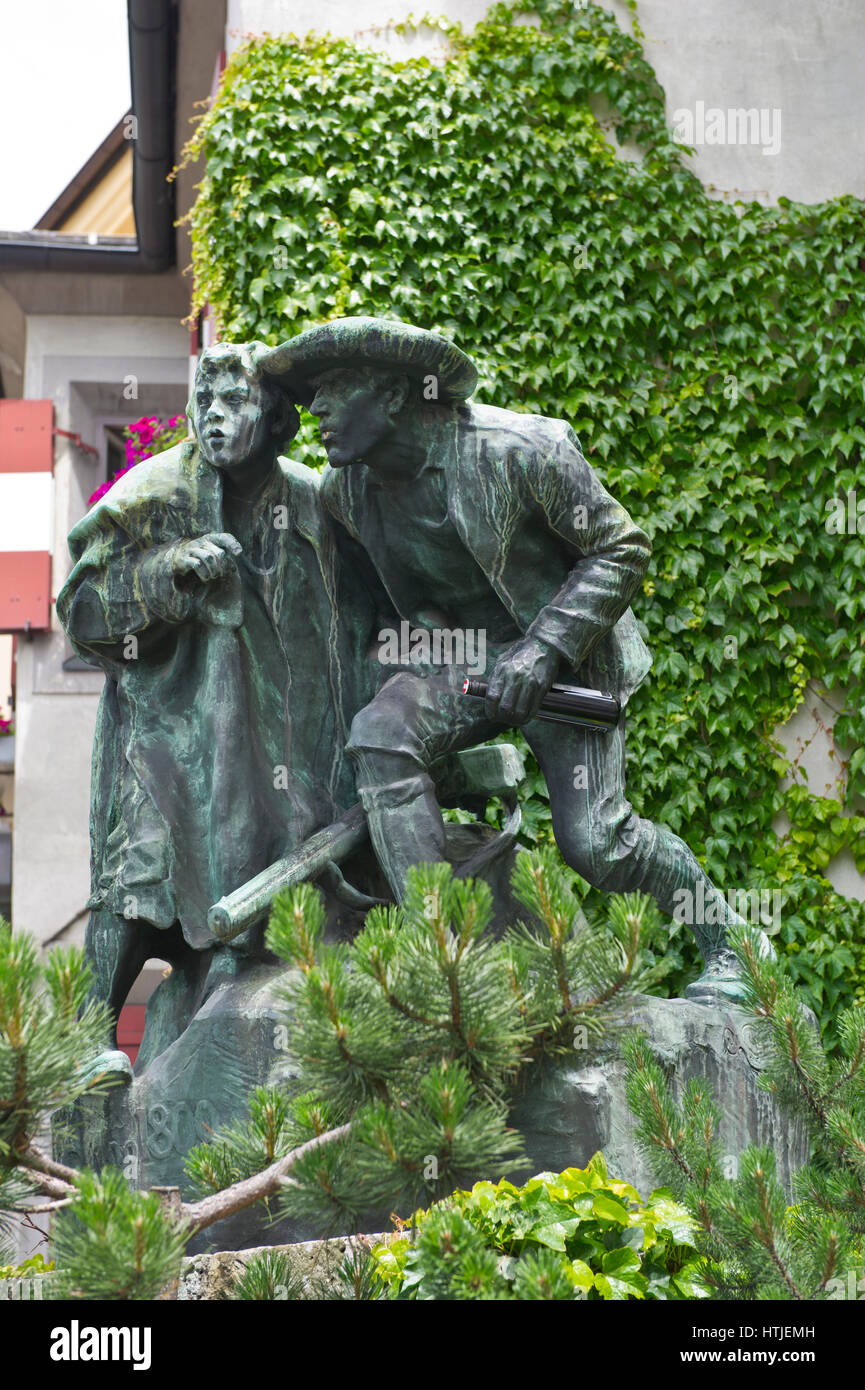 Bronze Statuen von zwei Männern, bekannt als "Monument anon 9' erstellt ...