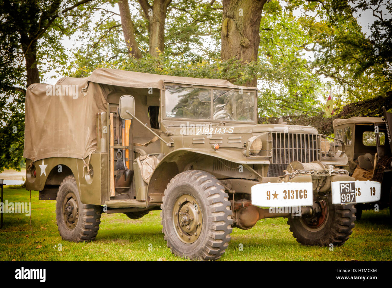 Vintage Armee Jeep an Thoresby Hall Nottinghamshire in England ...