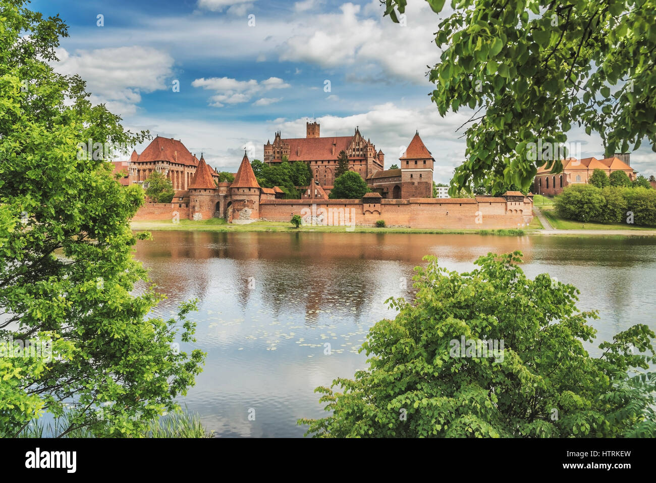 Burg des Deutschen Ordens in Malbork, Polen am Fluss Nogat. Die ...