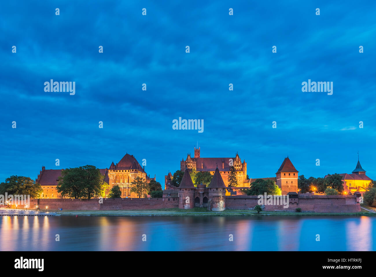 Burg des Deutschen Ordens in Malbork, Polen am Fluss Nogat. Die ...