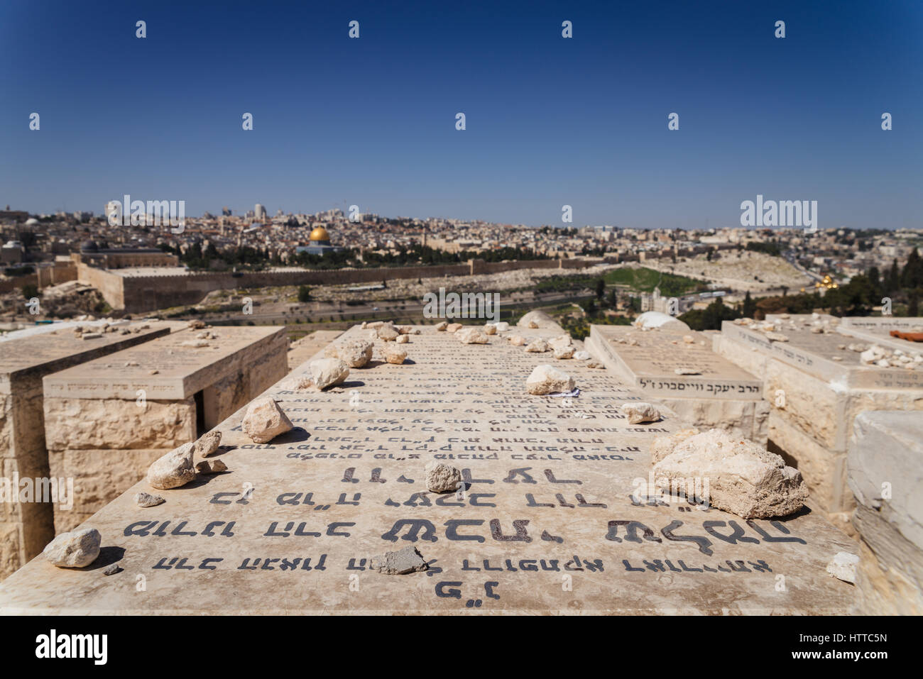 Holy city of moria -Fotos und -Bildmaterial in hoher Auflösung – Alamy