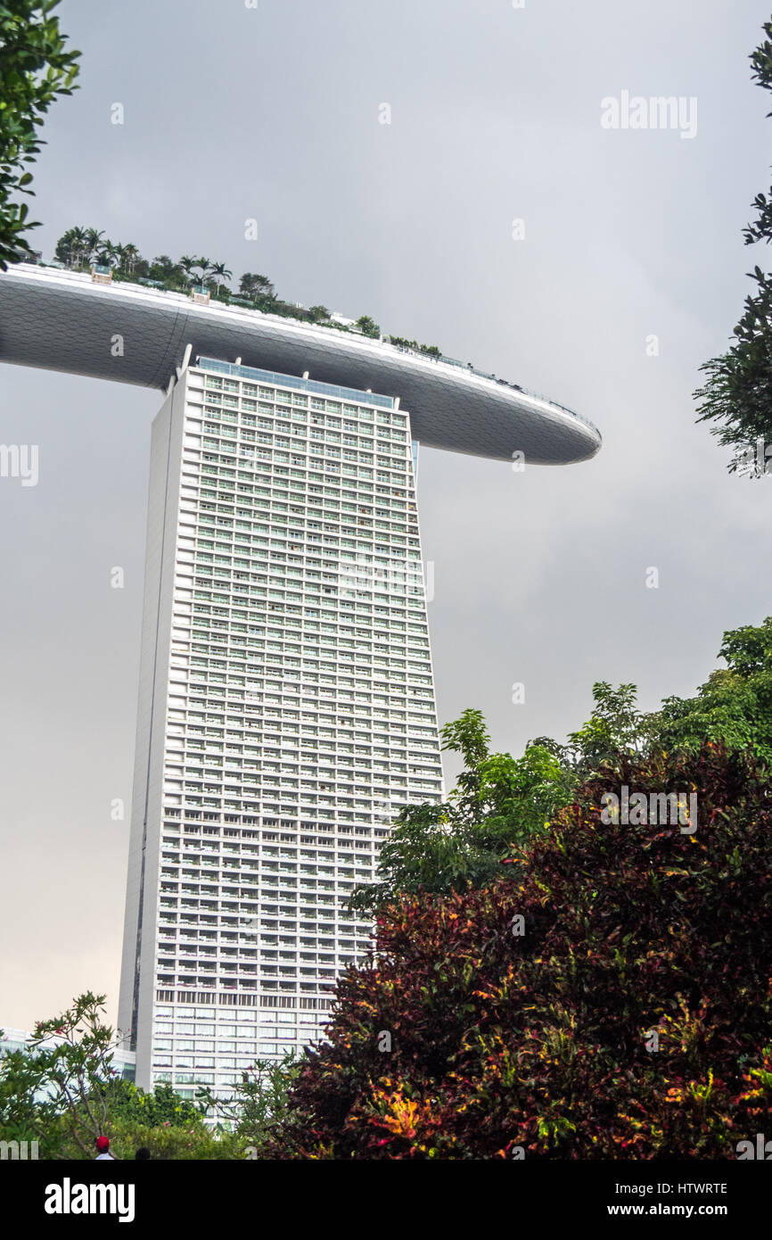 Schwimmbad auf dem dach -Fotos und -Bildmaterial in hoher Auflösung – Alamy