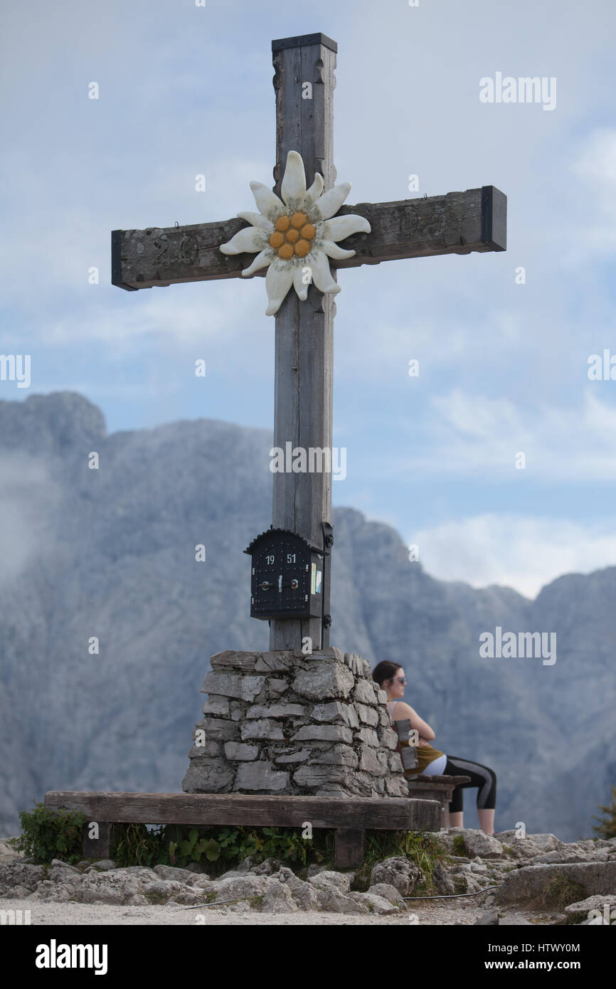 Alpine Cross in den Bayerischen Alpen, in der Nähe von Hitlers ...