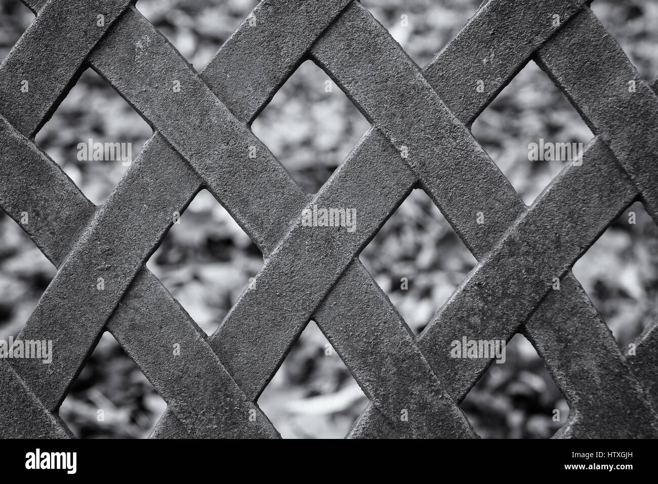 Metall Eisengitter auf Park Bench abstrakt Stockfotografie - Alamy