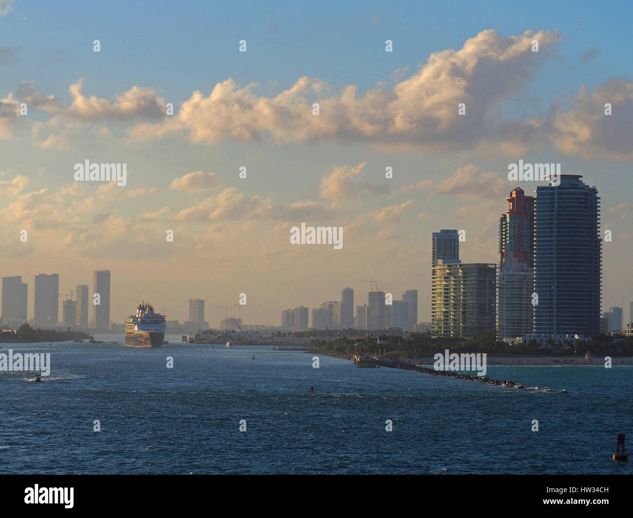 Miami port cruise -Fotos und -Bildmaterial in hoher Auflösung – Alamy