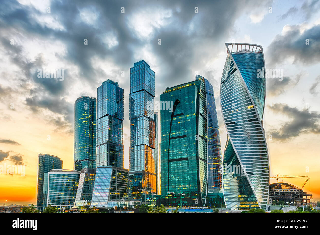 Malerische Aussicht mit Wolkenkratzern der Stadt Moskau International ...