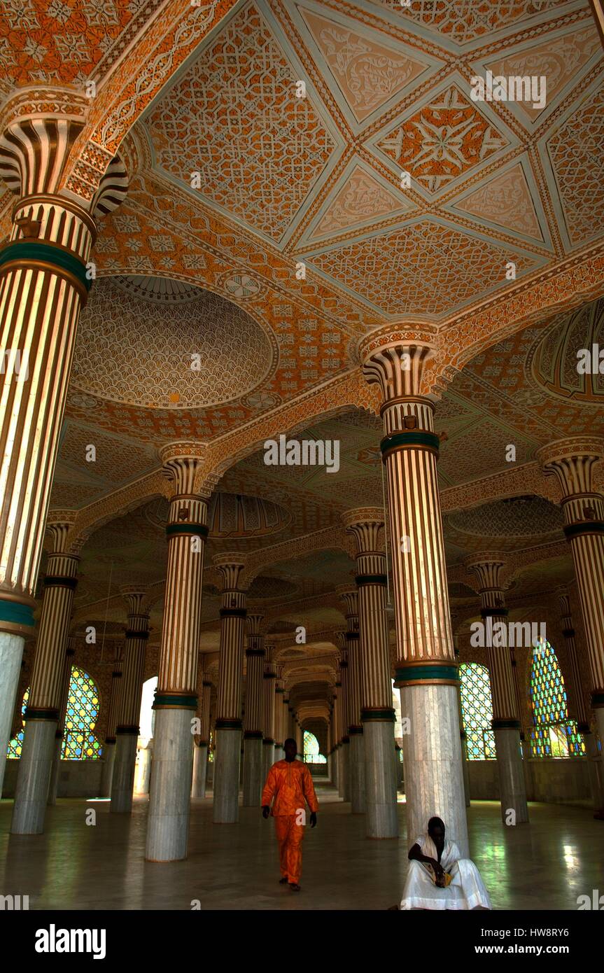 Mosque diourbel senegal -Fotos und -Bildmaterial in hoher Auflösung – Alamy