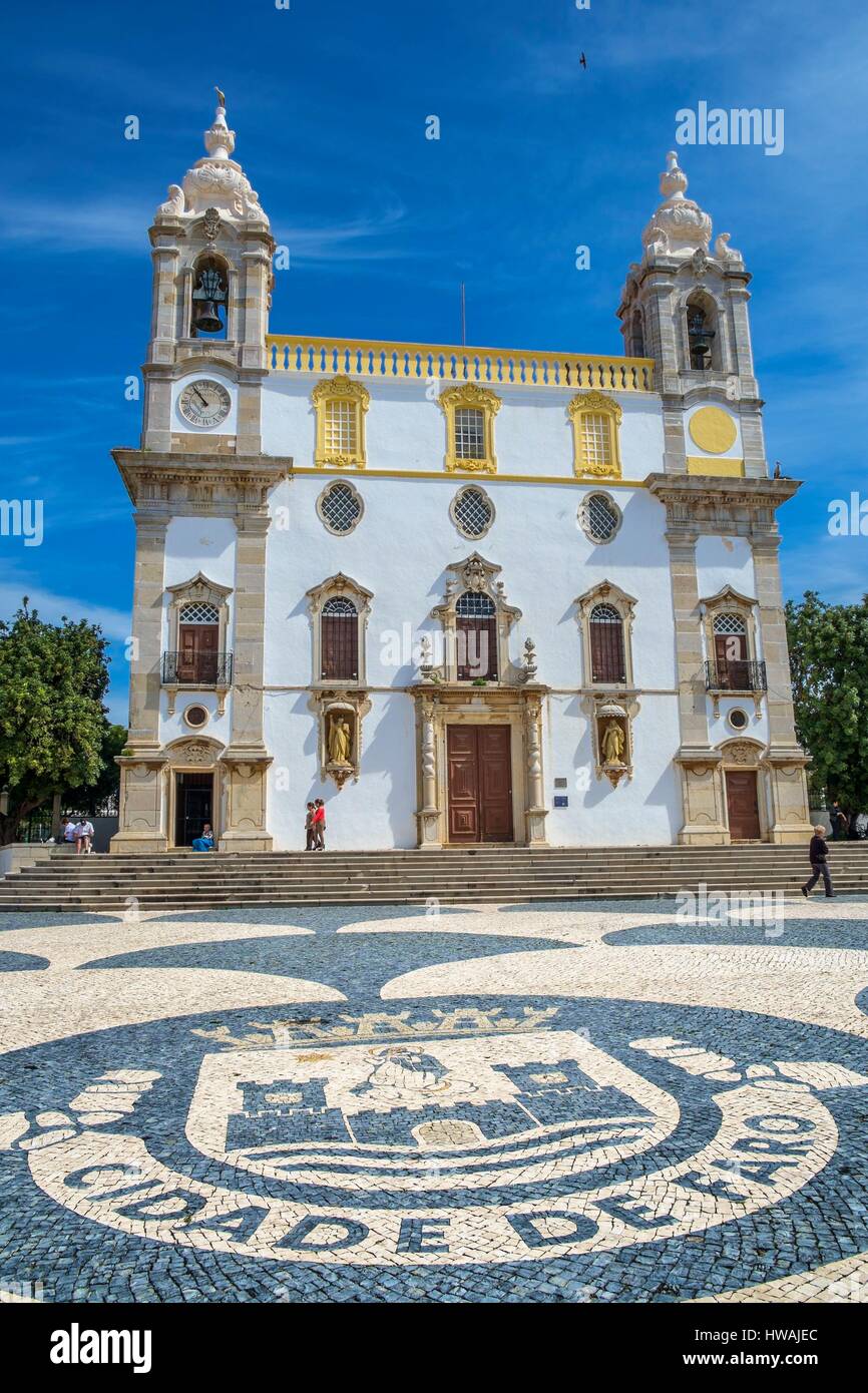 Igreja do carmo kirche faro -Fotos und -Bildmaterial in hoher Auflösung ...